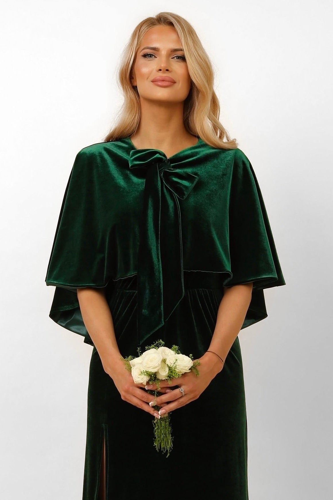Dark Green Velvet Capelet With Velvet Ribbon – Désir Couture